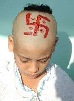 Hinduism Facts: 12 Facts about Hinduism ←FACTSlides→